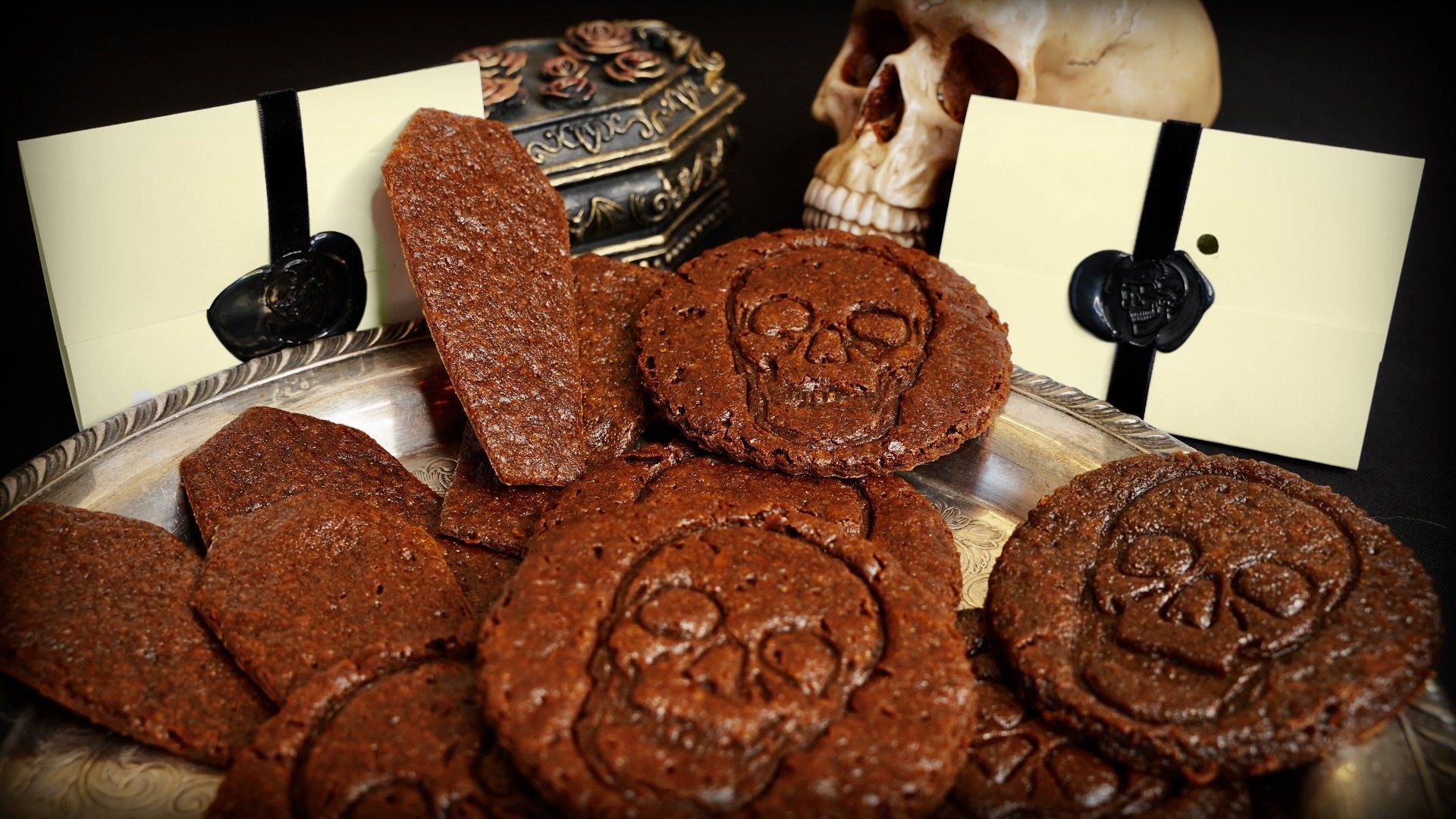 Funeral biscuit mold store